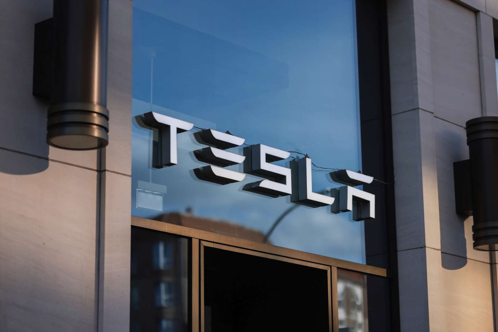 The Largest Electric Vehicle Manufacturing Facility In The World Will ...